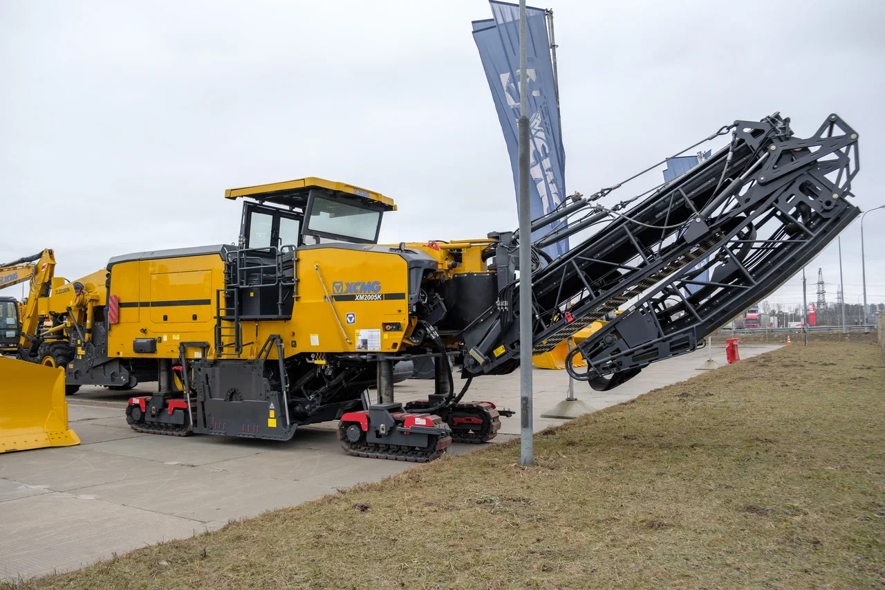 Дорожная фреза XCMG XM2005K купить в Челябинске по лучшей цене